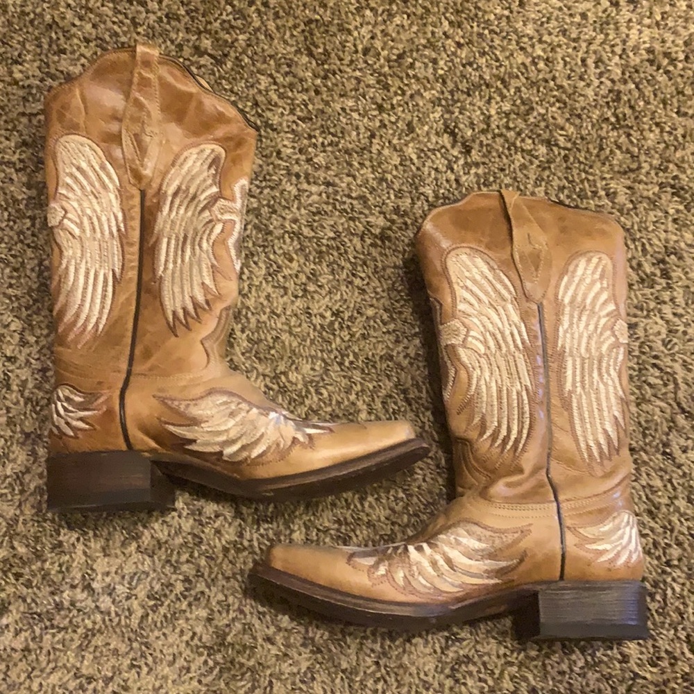Nwot! Corral Cross And Wings Boots. - Gem